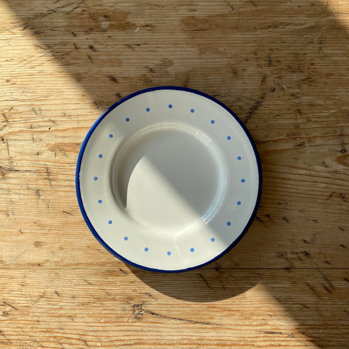 Enamel plate – The Little Wooden Peg